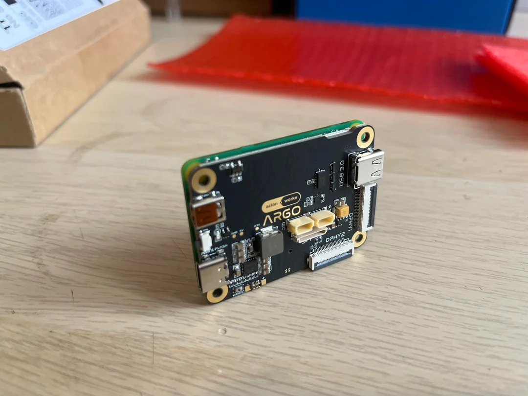 バッテリー駆動対応の小型Raspberry Pi CM5キャリアボード「Argo」がオープンソースで公開 - FabScene（ファブシーン）