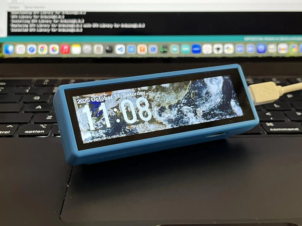 気象衛星のライブ画像を表示する時計を製作、ESP32でタイムラプス再生 - FabScene（ファブシーン）